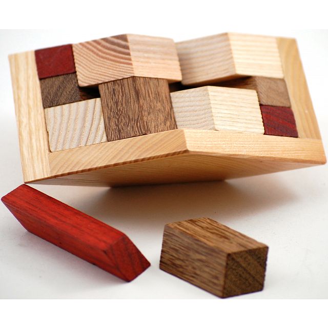 Perspektiv 14 | European Wood Puzzles | Puzzle Master Inc