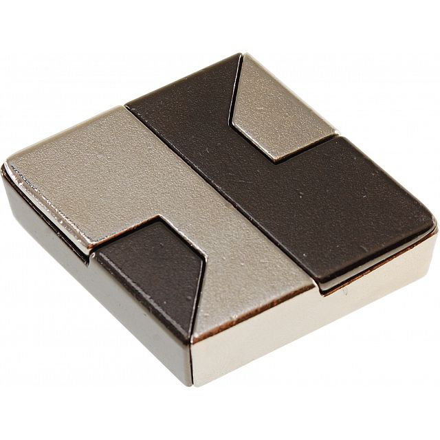 Cast Diamond | Hanayama Metal Puzzles | Puzzle Master Inc