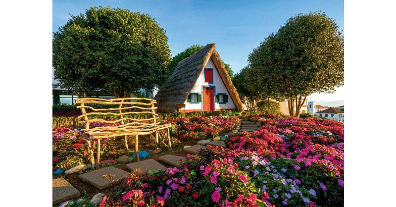 Santana, Madeira | 1001 - 5000 Pieces | Puzzle Master Inc